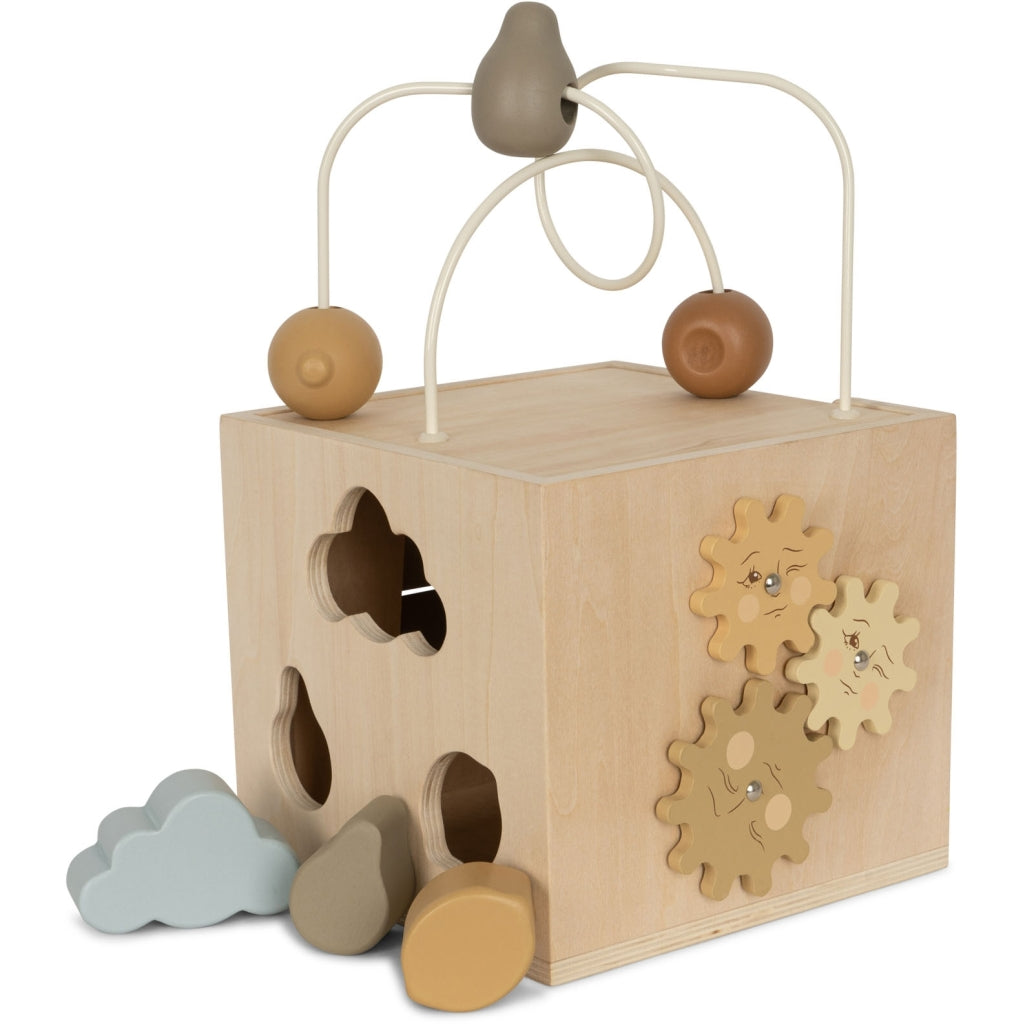 Wooden motor skills cube – The Little One • Family.Concept.Store.